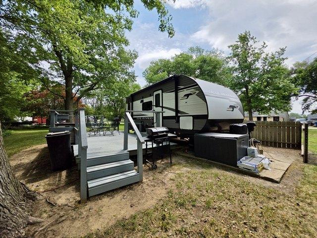 2883 E Twp Rd # 407, Iroquois, IL 60945