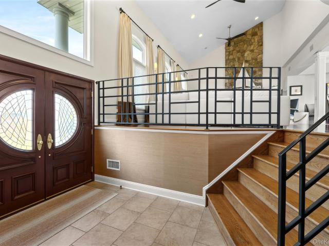 2883 Shore Drive