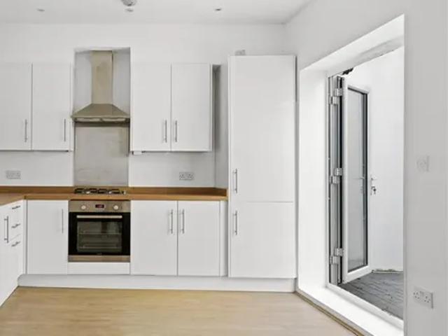 288 Archway Road, London, N6 5AU, United Kingdom | 3 bed apartment for rent #167774854 | Rentberry