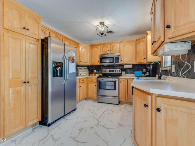 288 Brookside Lane