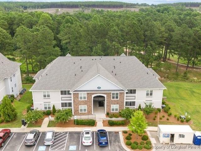 288 Gallery Dr Apt 204, Spring Lake, NC 28390