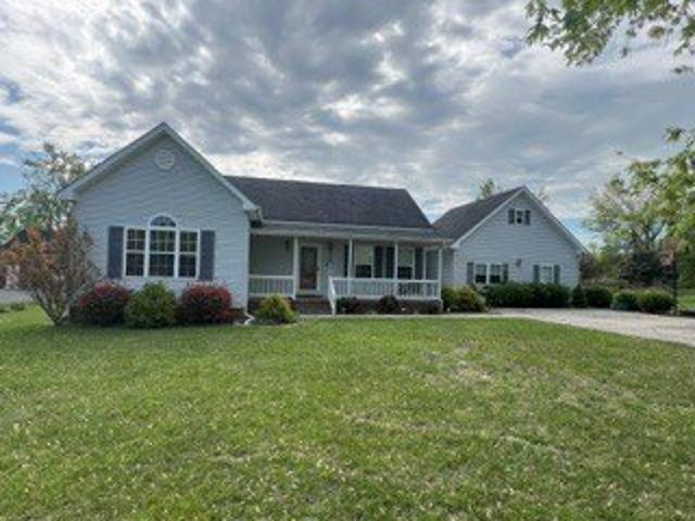 288 Fox Run Ln, Lafayette, TN 37083