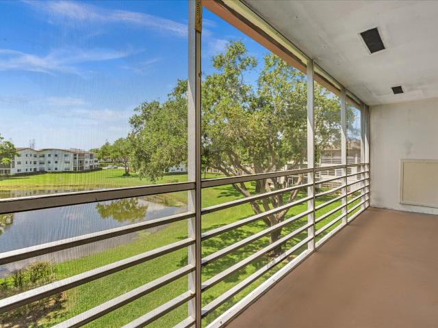288 Fanshaw Dr, Unit G, Boca Raton, FL 33434 | MLS #B26010