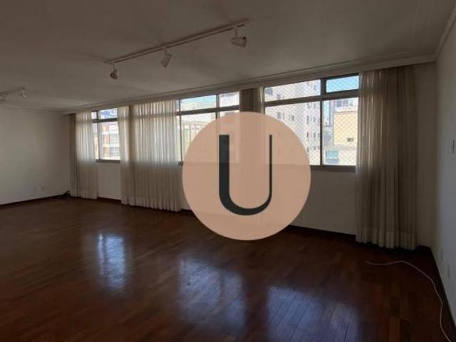 288 m² de Sofisticação e Exclusividade no Melhor de Higienópolis