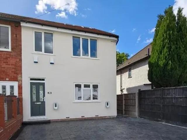 288 Parrs Wood Road, Manchester, M20 6JY, United Kingdom | 3 bed apartment for rent #167725782 | Rentberry
