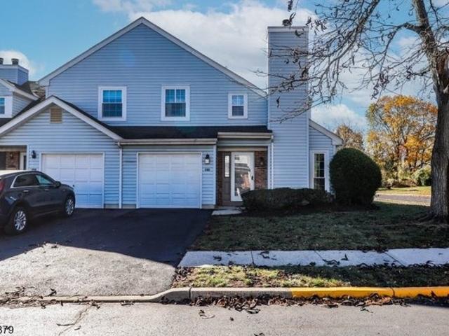 288 Waterlou Ct, Franklin Twp, NJ 08873