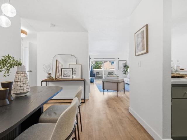 288 Whitmore St 121