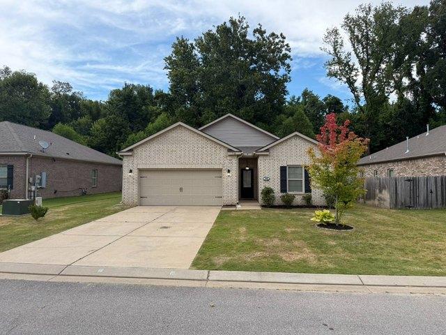 288 Vivian Way Dr, Millington, TN 38053