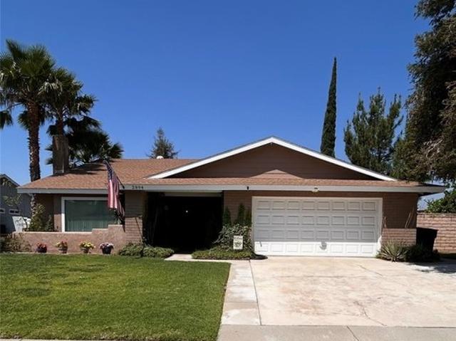 2894 Mojave Ct, Highland, CA 92346