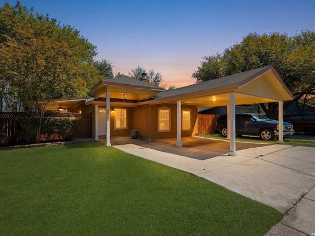 2894 Ash Field Dr, San Antonio, TX 78245