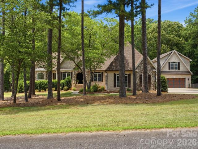 2894 Lakeshore Drive