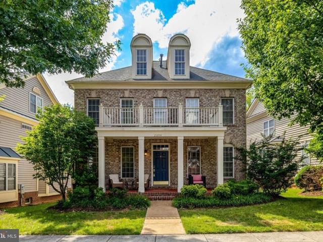 2894 Swanee Ln, Fairfax, VA 22031