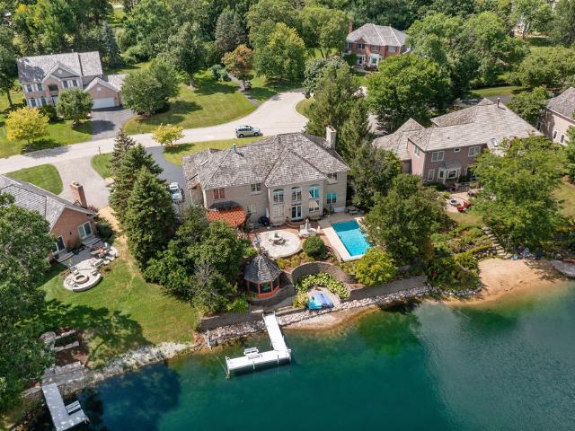 28951 N Forest Lake Ln, Libertyville, IL 60048 | MLS #12546 | Compass