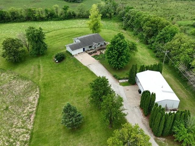 28957 Beaumont Ct, Linden, IA 50146