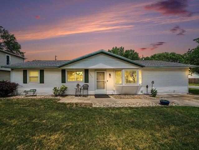 28957 Driftwood Dr, Elkhart, IN 46516