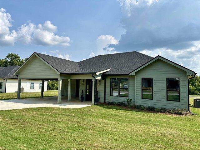 28956 Lakeside Dr, Andalusia, AL 36421