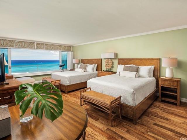 2895 Kalakaua Ave Apt 1403, Honolulu, HI 96815
