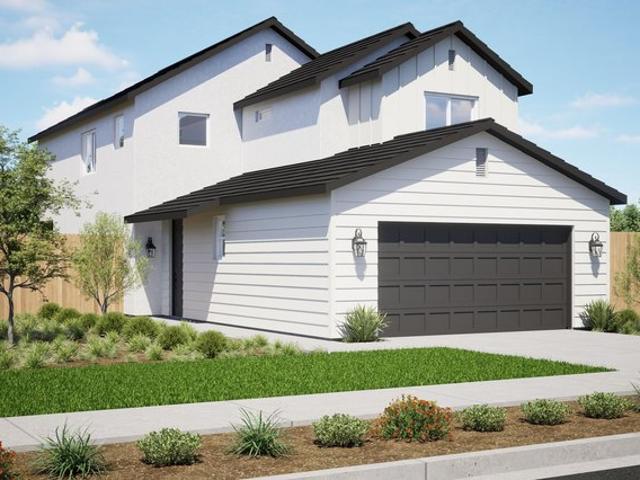 2895 Ruby Port St Unit SOR10, Tulare, CA 93274