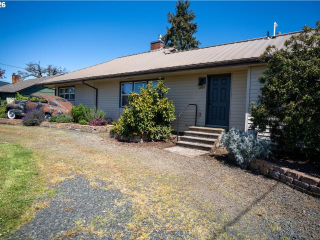 2897 Game Farm RD