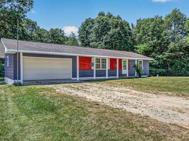 2897 W Winston Rd, Rothbury, MI 49452