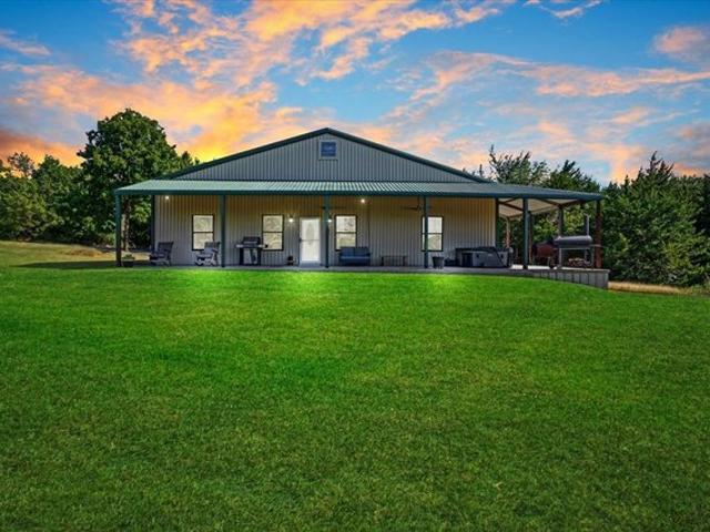 2898 County Road 4720, Leonard, TX 75452
