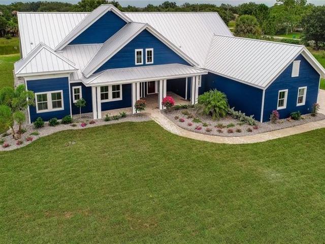 28991 Smugglers Ln, Punta Gorda, FL 33982