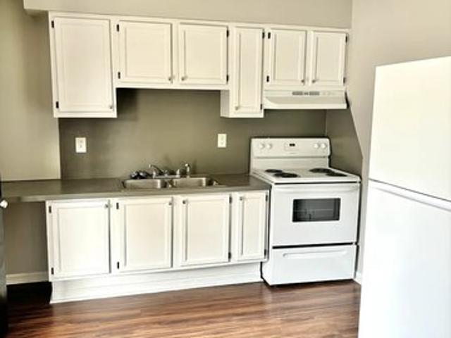 2899 E 5th St, Greenville, NC 27858
