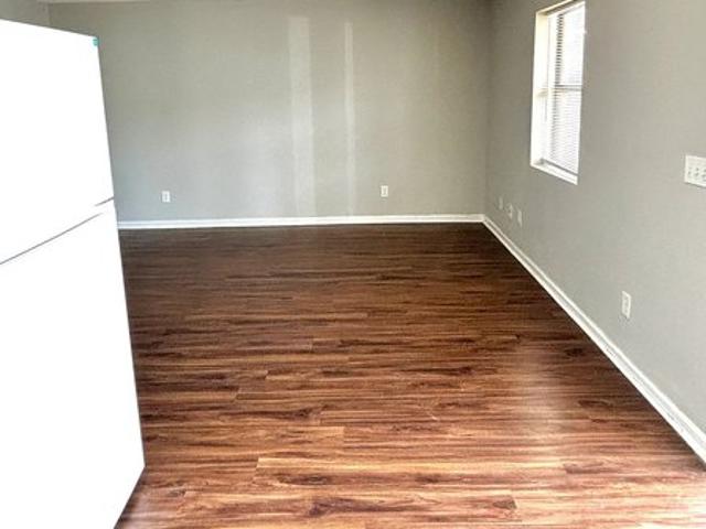 2899 E 5th St, Greenville, NC 27858