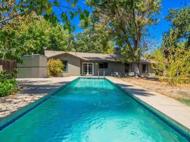 2899 Fernwood Street, Redding, CA 96001 657748593