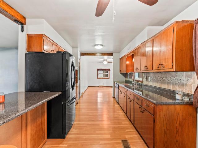 2899 W 9TH Avenue