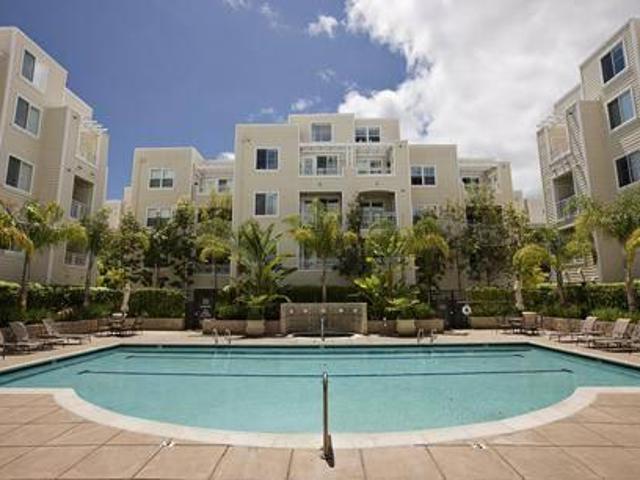 $2899 / 1br 1014ft² 1 BR 1 BA Open Kitchen plan. In unit washer/dryer