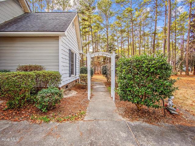 28900 2 Deercroft Drive