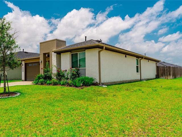 28902 Yachting Point Lane