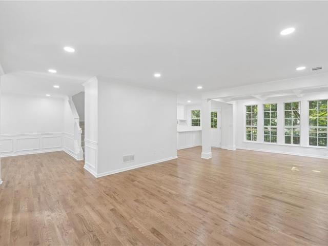 2890 Northcliff Drive