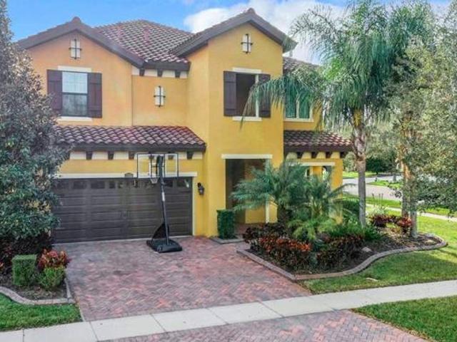 2890 Calvano Dr, Land O Lakes, FL 34639