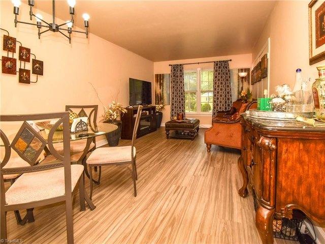 2890 Carriage Dr, Winston Salem, NC 27106