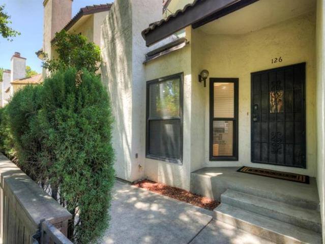 2890 E Huntington Blvd Unit 126, Fresno, CA 93721