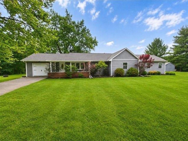 2890 Spencer Rd, Hermitage, PA 16148