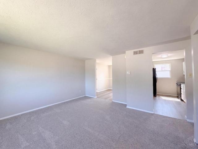 2891 Grosvenor Drive