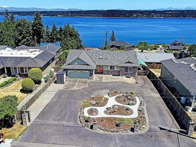 2891 Viewmont Pl, Camano Island, WA 98282