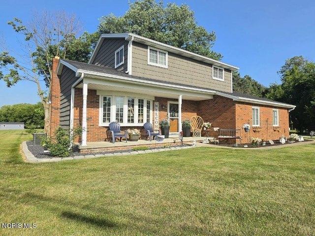 28920 Bates Rd, Perrysburg, OH 43551