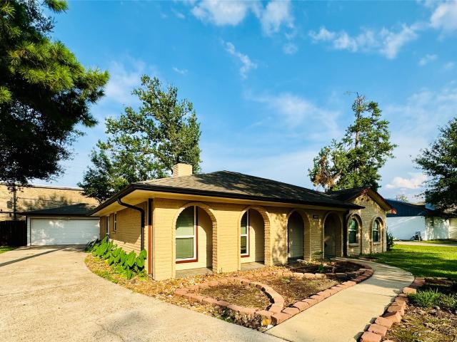 28922 Savannah Drive