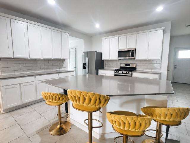28926 Yukon River, Katy, TX 77494 | MLS #4492 | Compass