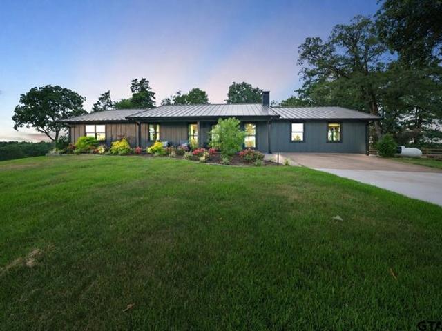2892 N Live Oak Rd, Big Sandy, TX 75755