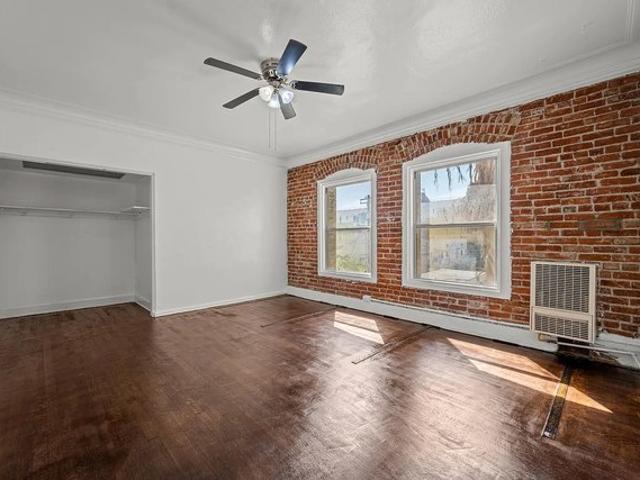 2892 W 7th St, Los Angeles, CA 90005