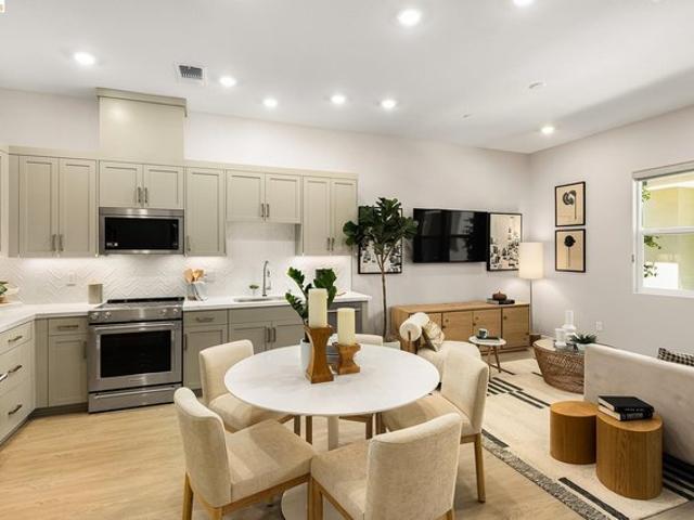 28930 Parkridge Loop Unit 106, Hayward, CA 94544