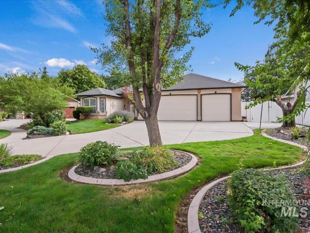 2893 E Moon Dipper Ct