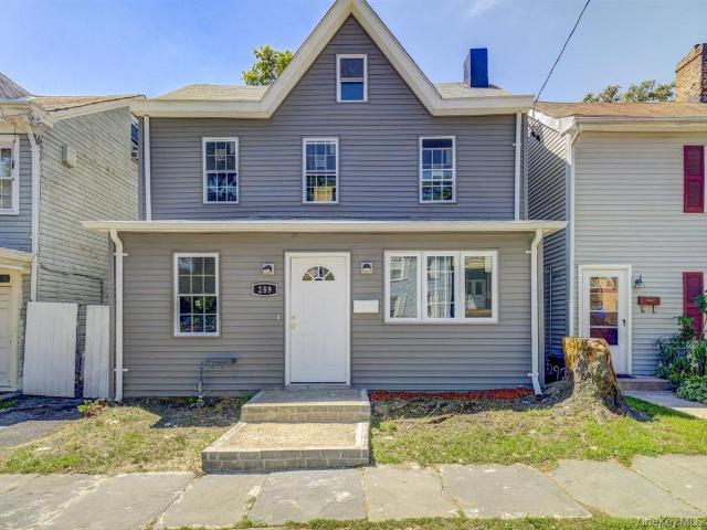 289 1st Street