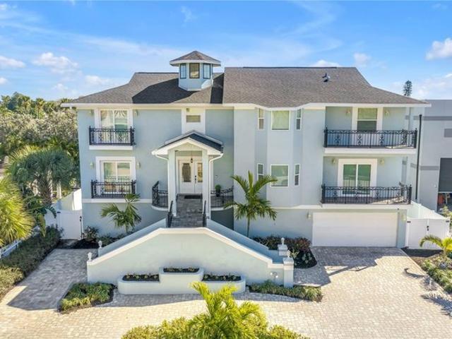 289 8th Ave N, Tierra Verde, FL 33715