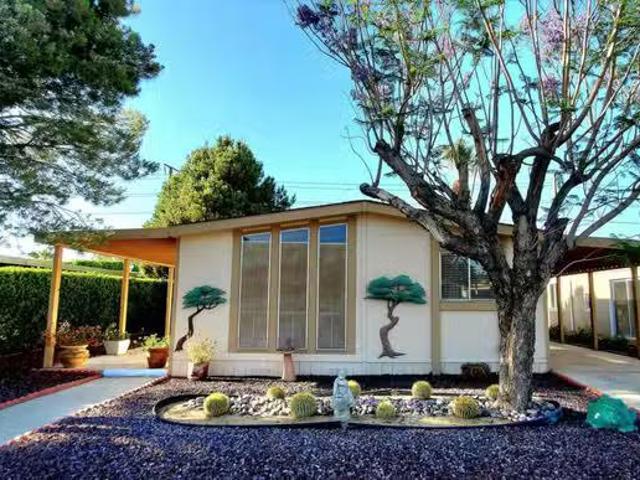 289 COBLE DR, CATHEDRAL CITY, CA 92234 Manufactured On Land Fo.